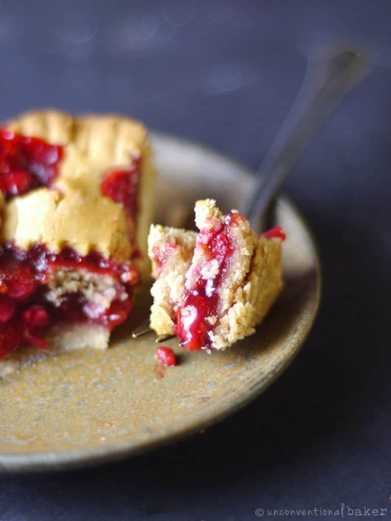 Red Currant Pie (Vegan, Gluten-Free, Oil-Free, Refined Sugar-Free)